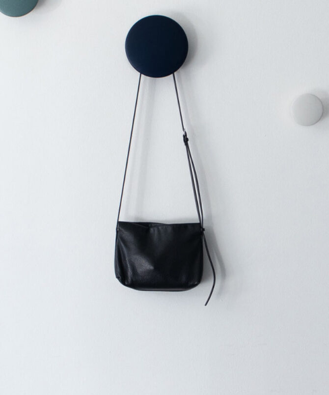 Heavy Duty Plasterboard Fixings | Hollow Wall Anchors | GeeFix